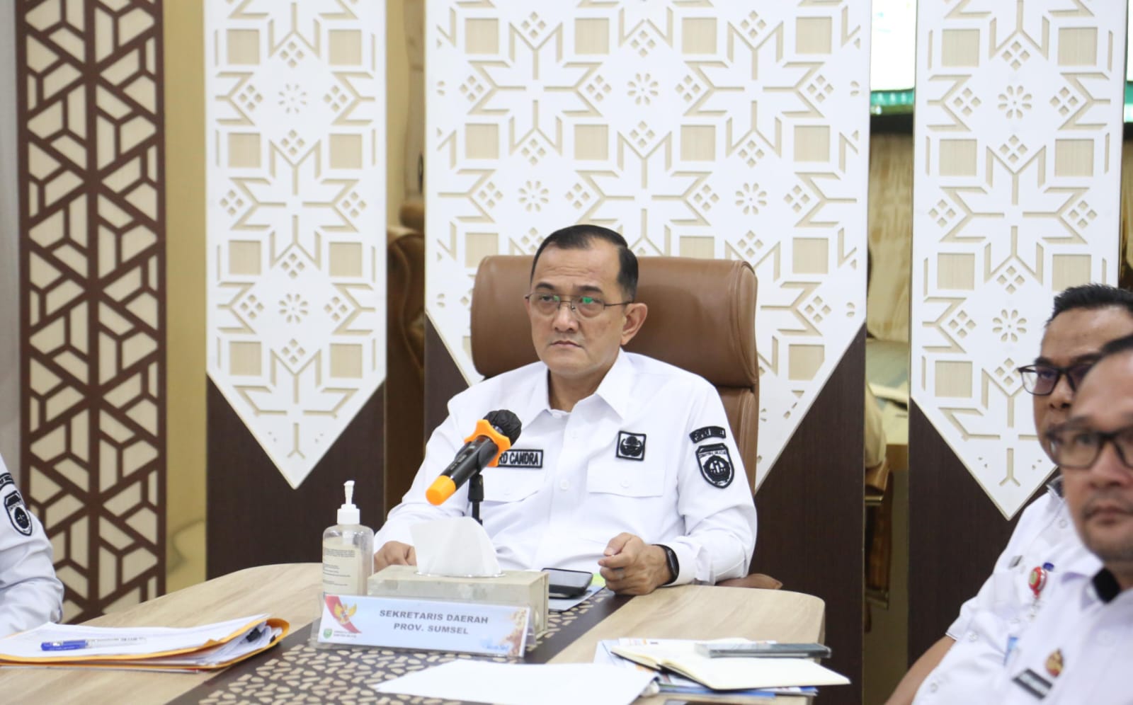 Sekda Edward Candra Ikuti Rakor Virtual dengan Mendagri Bahas Tindak ...